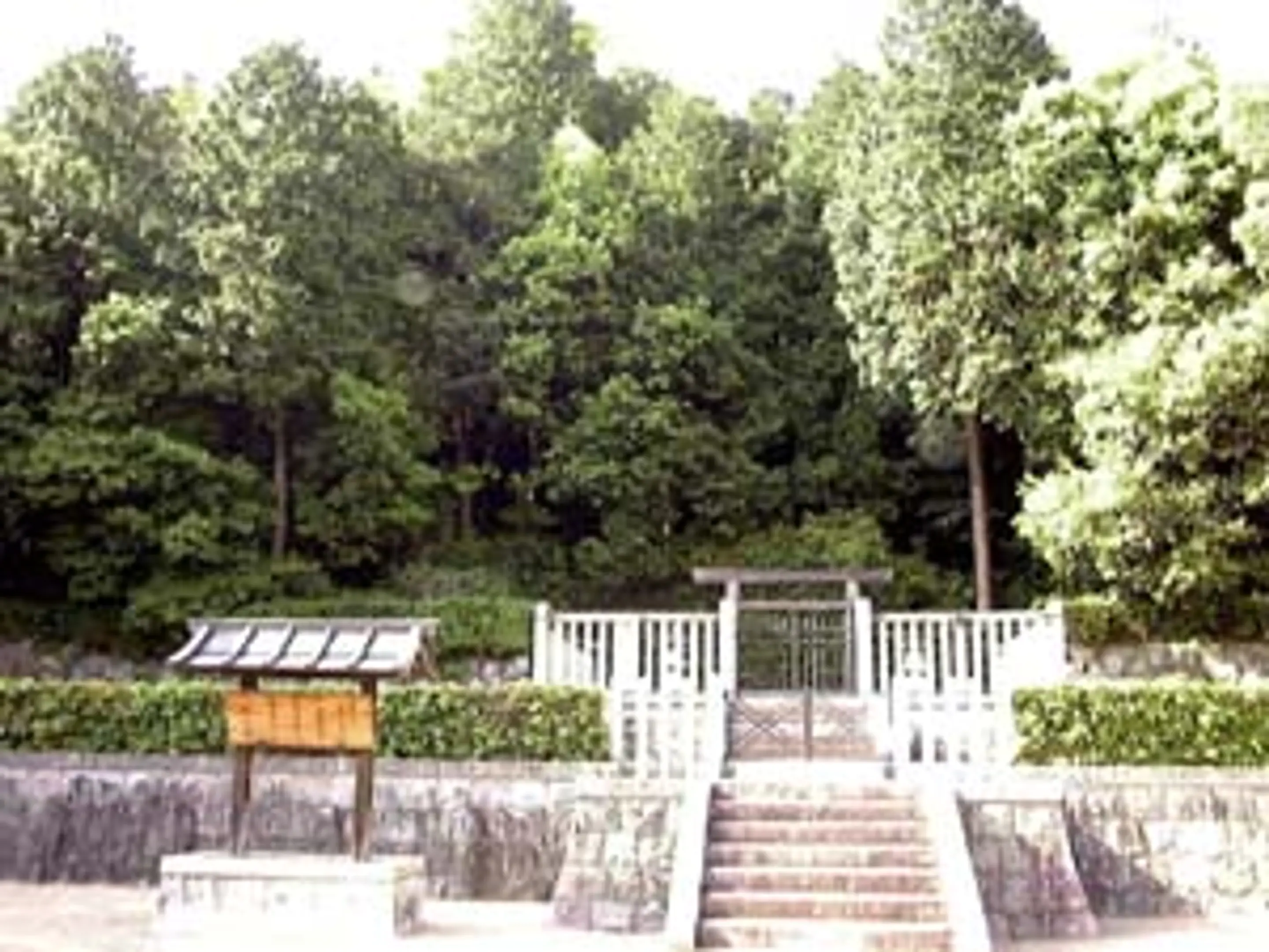 Mausoleum of Emperor Genmei | Spot List | 【公式】奈良市観光コンシェルジュ